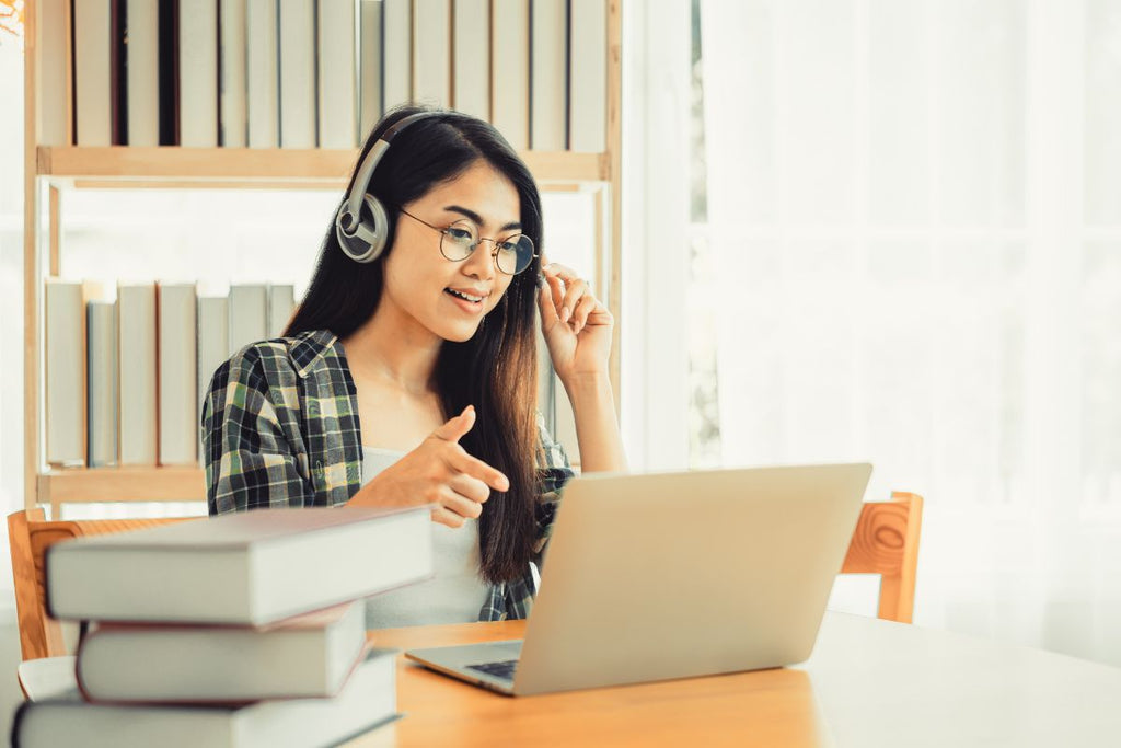 The 6 Best Desks for Students | Studying & Homework